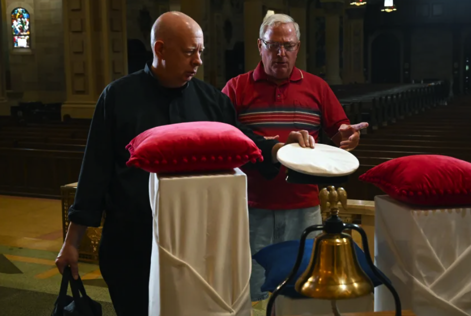 Baltimore’s Father Mike Murphy is leading a peace-building revolution ...